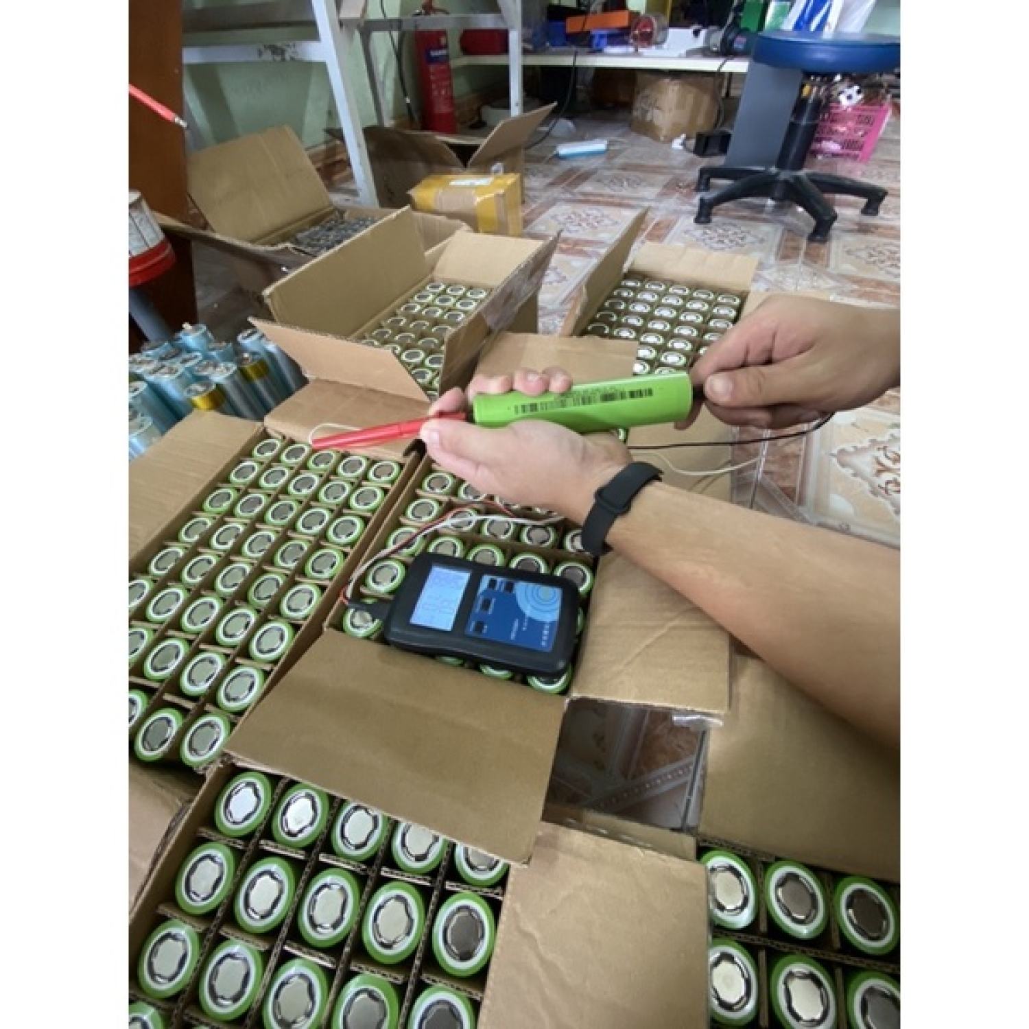 pin lithium Lifepo4 33140 15Ah 3.2V kèm khung - Pin Lithium