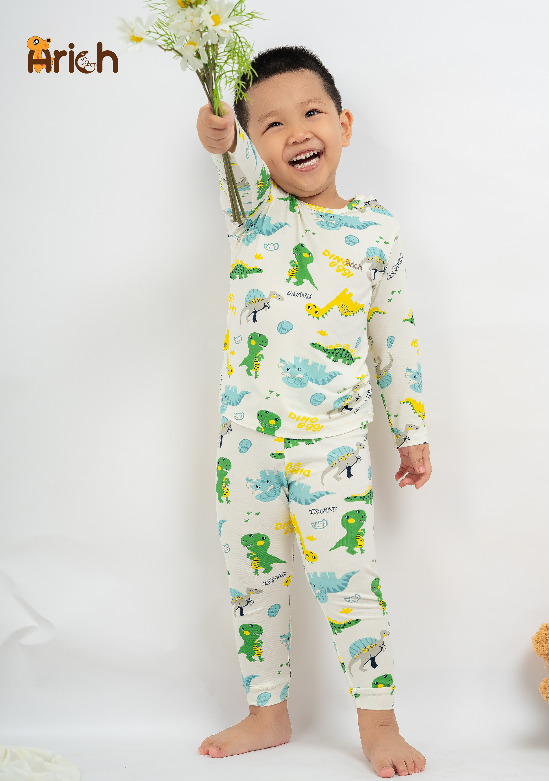 Bộ dài tay cài vai Arich vải sợi tre Petit mềm mát phối Hoạ tiết cho b